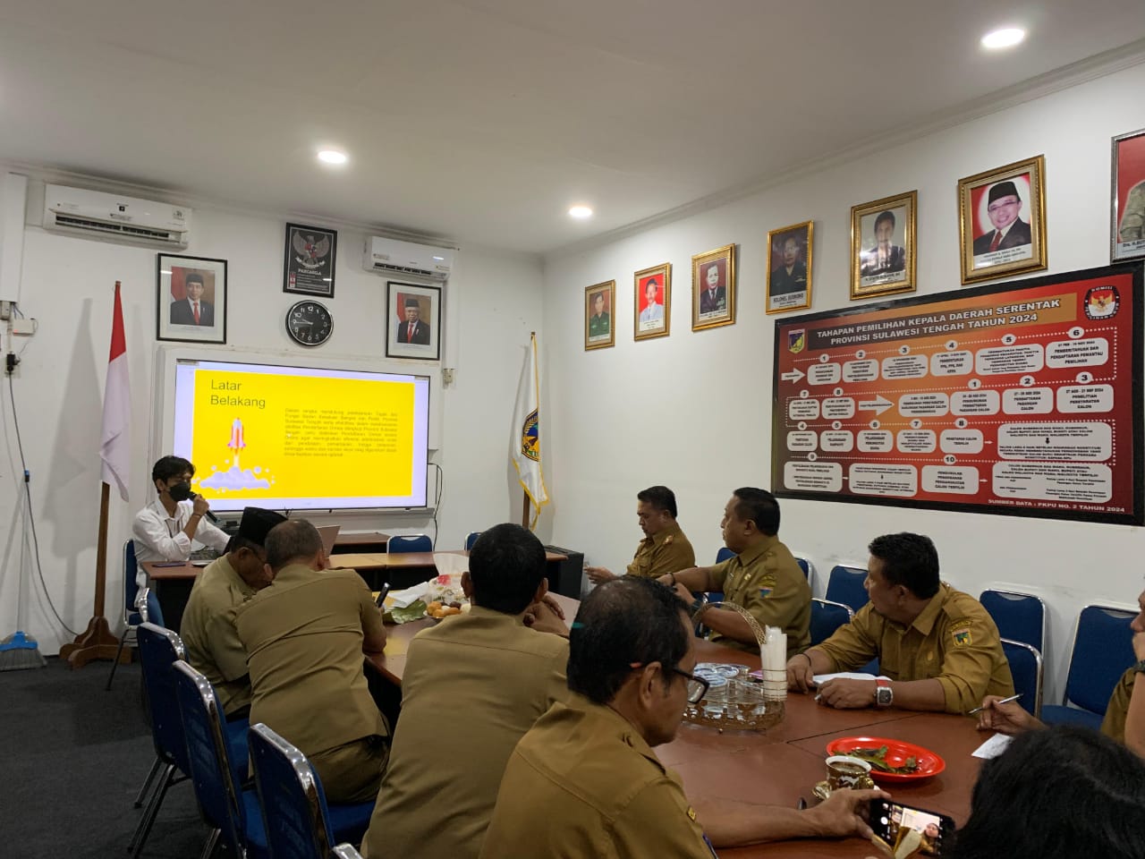 Bakesbangpol Prov. Sulteng Lakukan Uji Coba Aplikasi SILADMAS ...